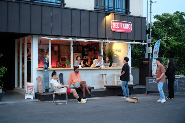 Bed Radio Dongmoon (베드라디오 동문점) - Jeju