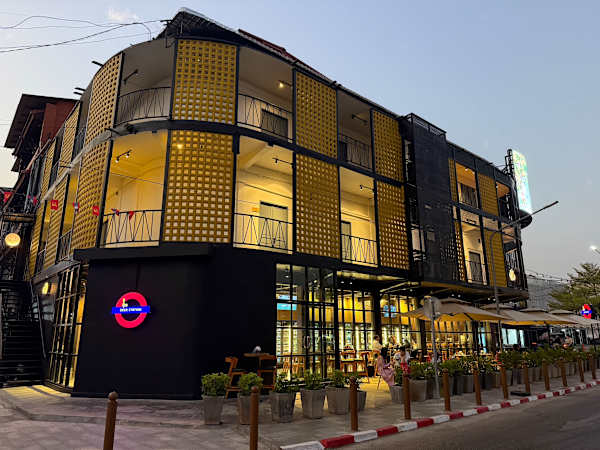 Sbai Sbai Hostel By Inthira Hotels - Vientiane