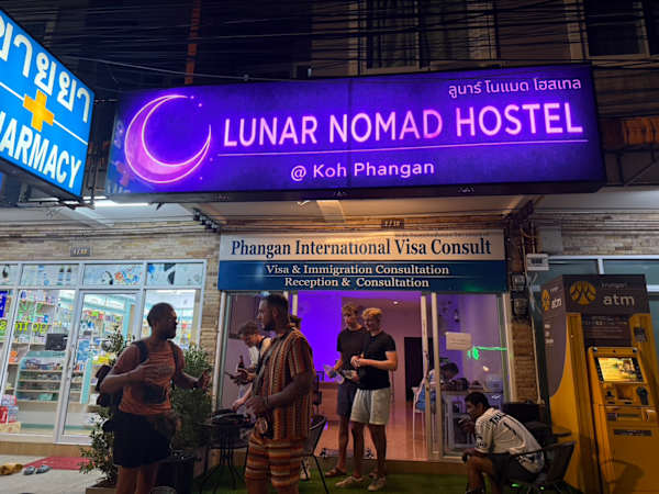 Lunar Nomad Hostel - Koh Samui
