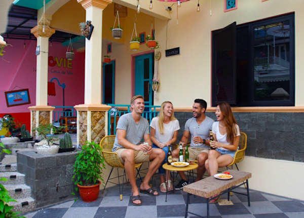 Casa De Vie Homestay - Malang