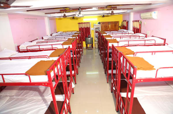 Srinidhii Dormitory Ac - Vijayawada
