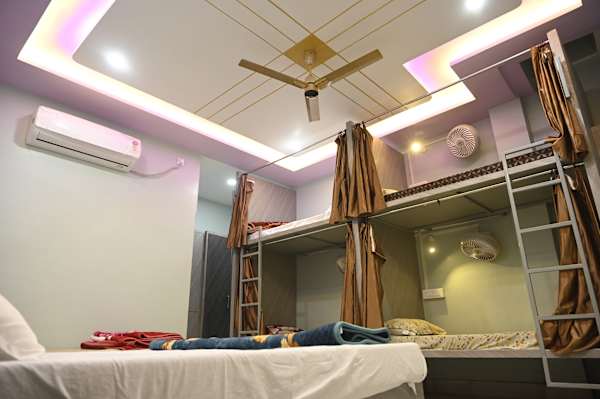 Kashi Om Vilas Homestay - Varanasi
