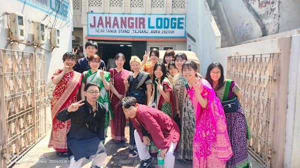 Jahangir Lodge - Agra