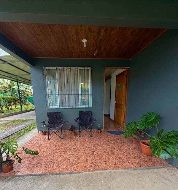 Arenal Aura Hostel - La Fortuna