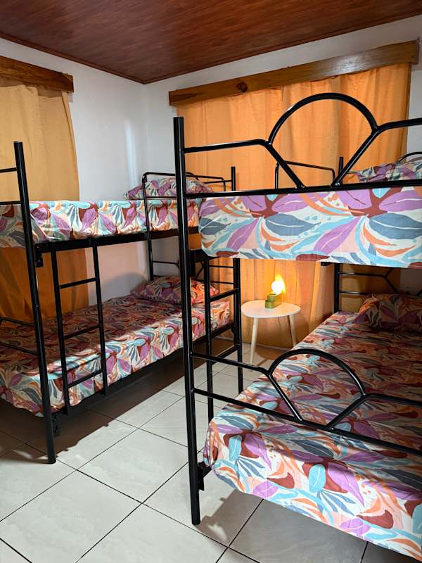 Arenal Aura Hostel - La Fortuna