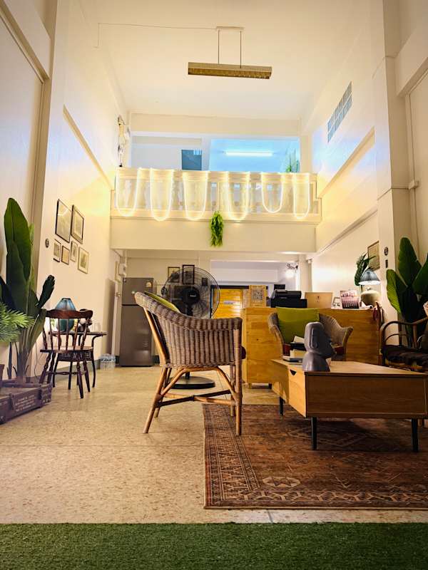 Hee Pee Hostel - Buri Ram