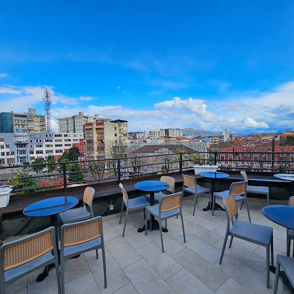 Traveler Hostel Rooftop - Shkodra