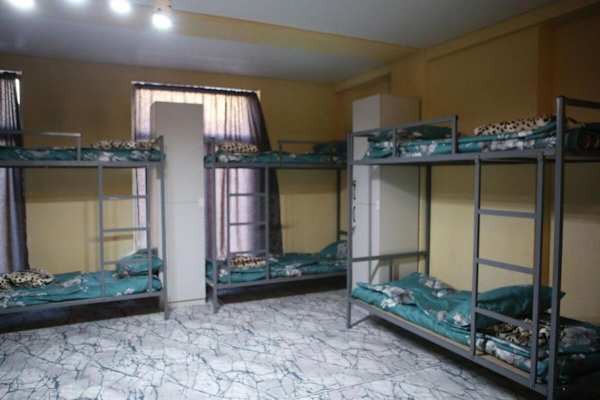 Asyltash Hostel - Bishkek