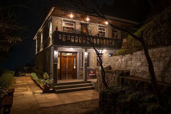 Trippers Castlewoods - Darjeeling