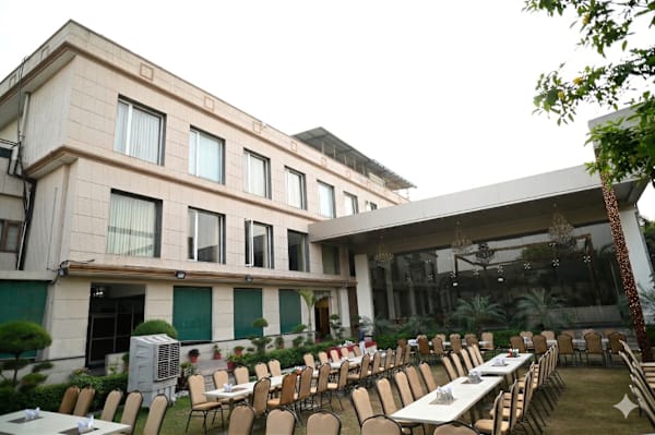 Sanzha Chulha Hotel - Varanasi