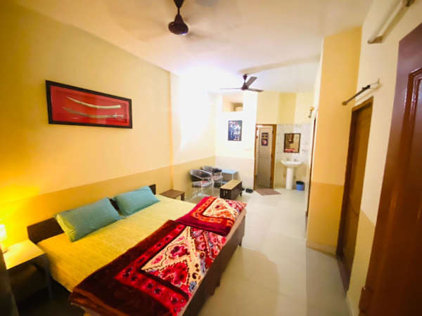 Negi Lodge Chandigarh - Chandigarh