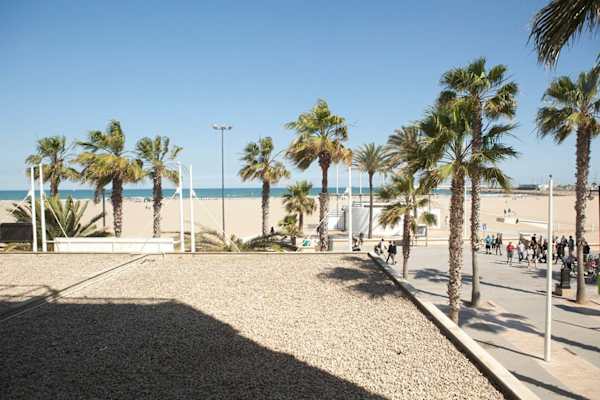 Malvarrosa Beach Rooms - Valencia