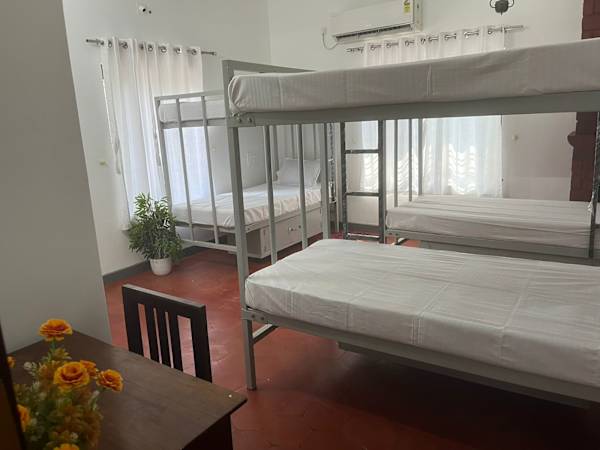 Taaraaloca - Yoga , Spiritual N Dorms - Varkala