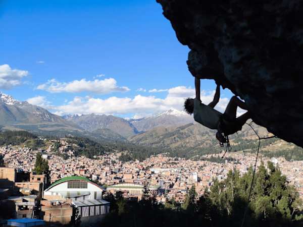 Monkey Wuasi Climbing Hostel - Huaraz
