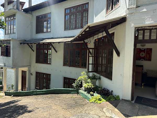 Kandy City Oasis Hotel - Kandy