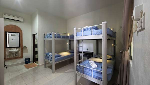 Casa Yusika Female Dormitory - Pantai Cenang
