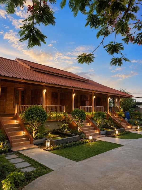 Sunny Family - Mae Hong Son