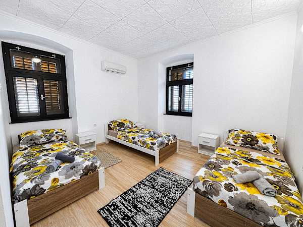 Hostel Centuria - Pula