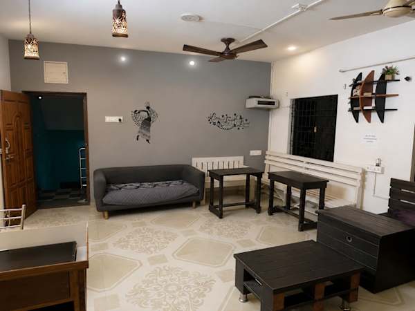 Meriton Stays - Premium Men's Pg - Chennai