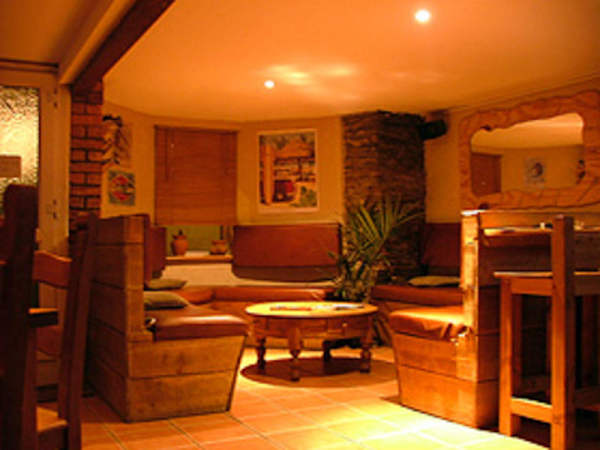 Base Surf Lodge - Cornwall