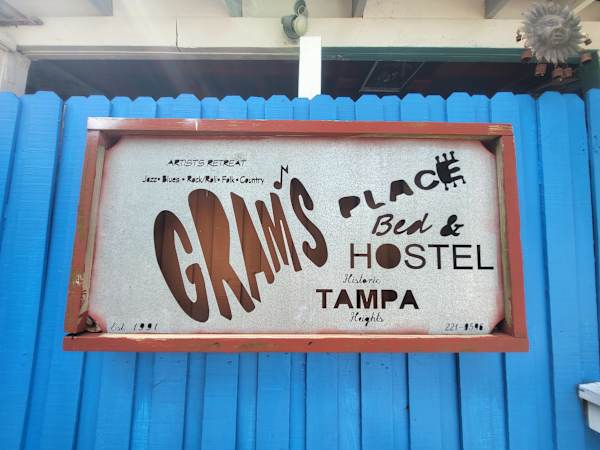 Gram's Place Bnb/hostel - Tampa, FL