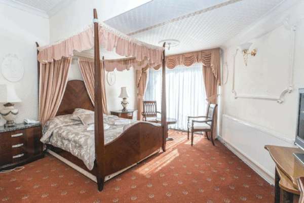 Ridgeway Hotel - Enfield, UK