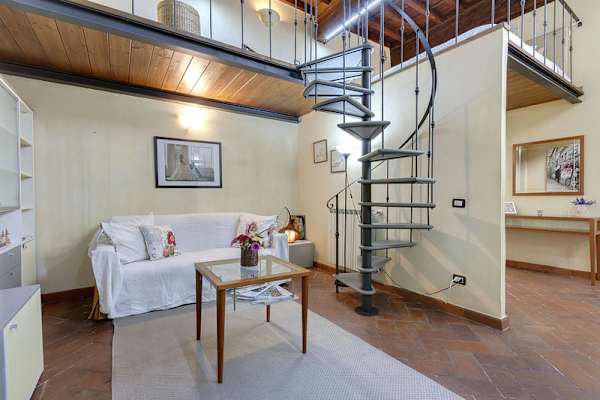 Dante Nearby Pitti Palace - Florence