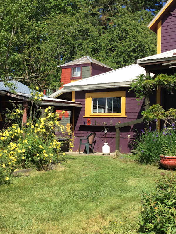 Earth Club Factory - Vancouver Island