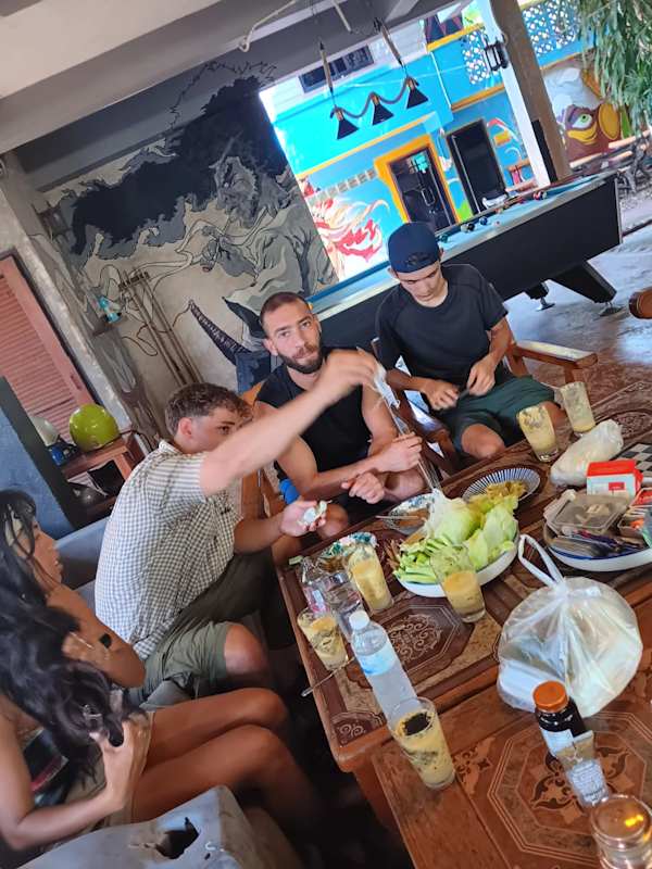 Happy House Backpackers - Mae Hong Son