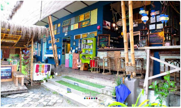 Flotsam And Jetsam Artist Beach Hostel La Union - San Fernando