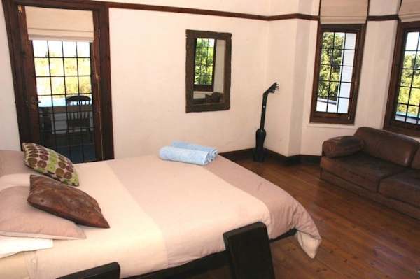 Karoo Soul Backpackers - Oudtshoorn