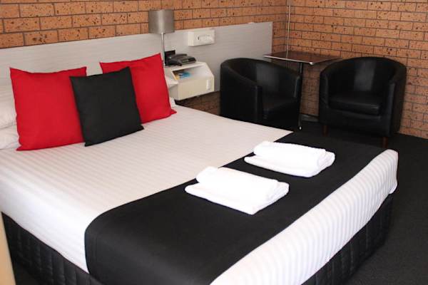 Golden Harvest Motor Inn - Moree