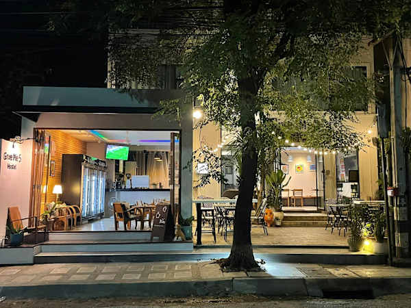 Give Me 5 Hostel - Chiang Mai