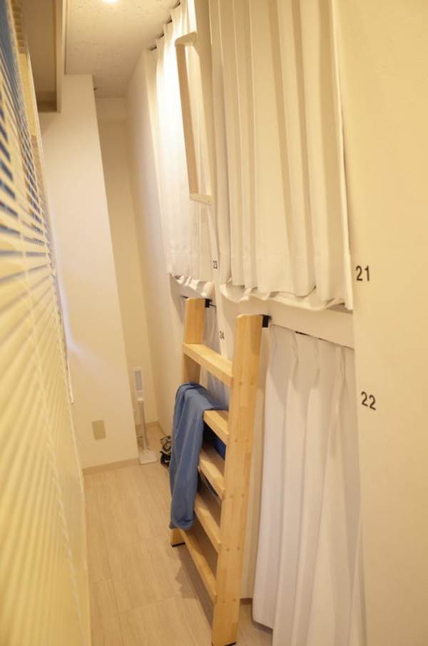 Bnb+ Costeln Akiba(female Only) - Ueno