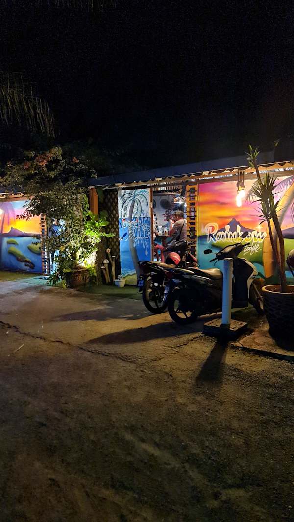 Rainbow Lodge - Pantai Cenang