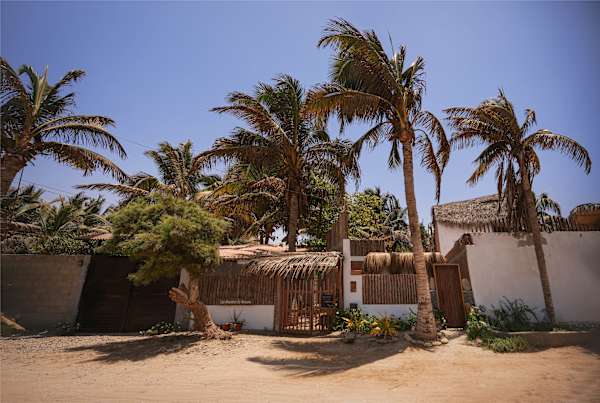 Los Almendros Mancora - Máncora