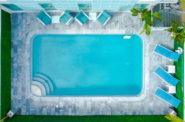 Praia Boutique Hotel & Residence - North Miami Beach, FL