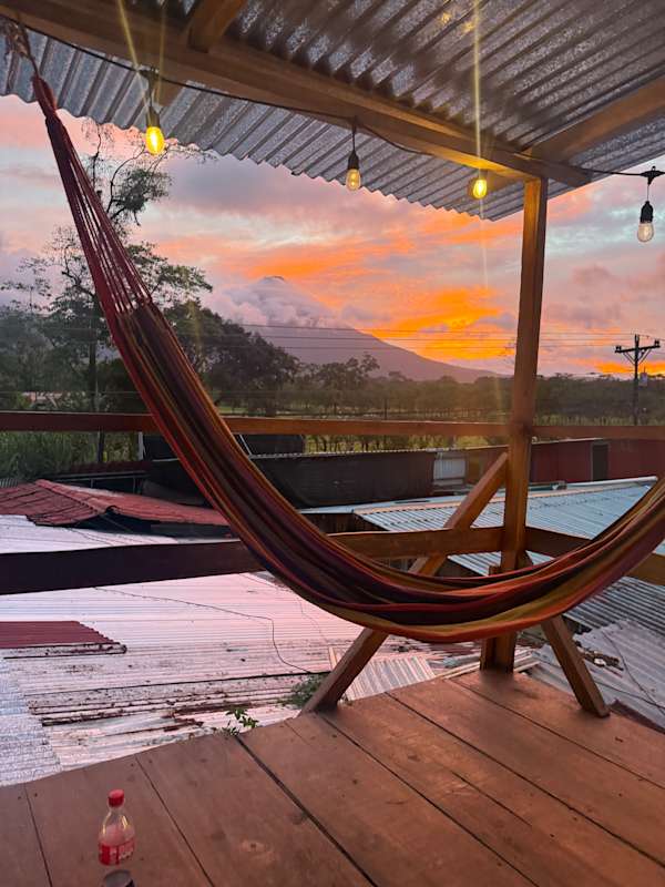 Blackout Party Hostel And Experiences - La Fortuna