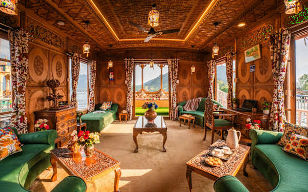 Moustache Houseboat Srinagar - Srinagar