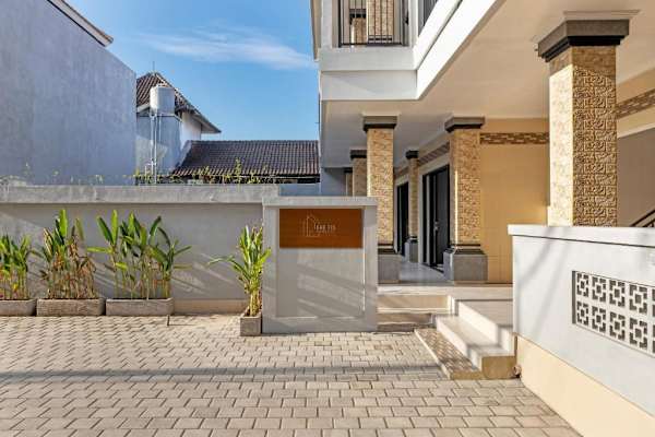 The Tis Guesthouse And Hostel - Canggu