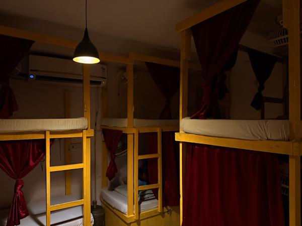 Cozy Inn Hostel - Ghaziabad