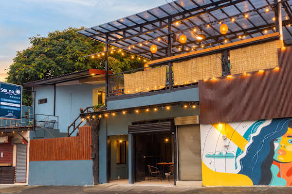 Solar La Fortuna Hostel & Lounge - La Fortuna