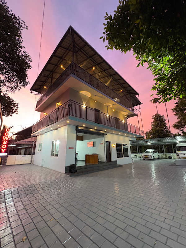 Cowboy Dorms Backpacker Hostel - Kochi