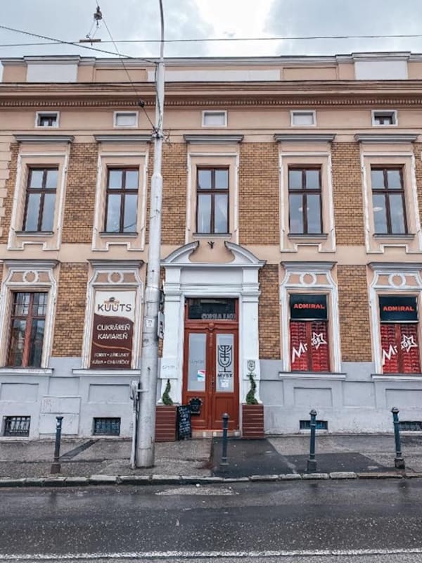 Blue Lotus Hotel & Hostel - Bratislava
