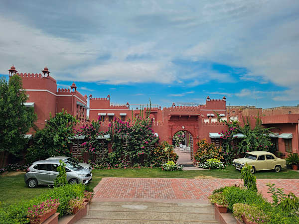 Cavalry Villa - Bikaner