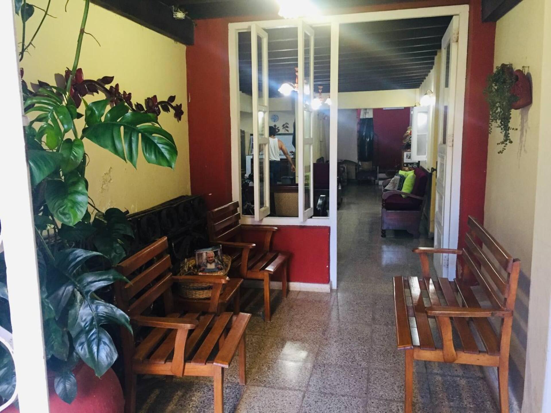 Hostel Red - Cuba