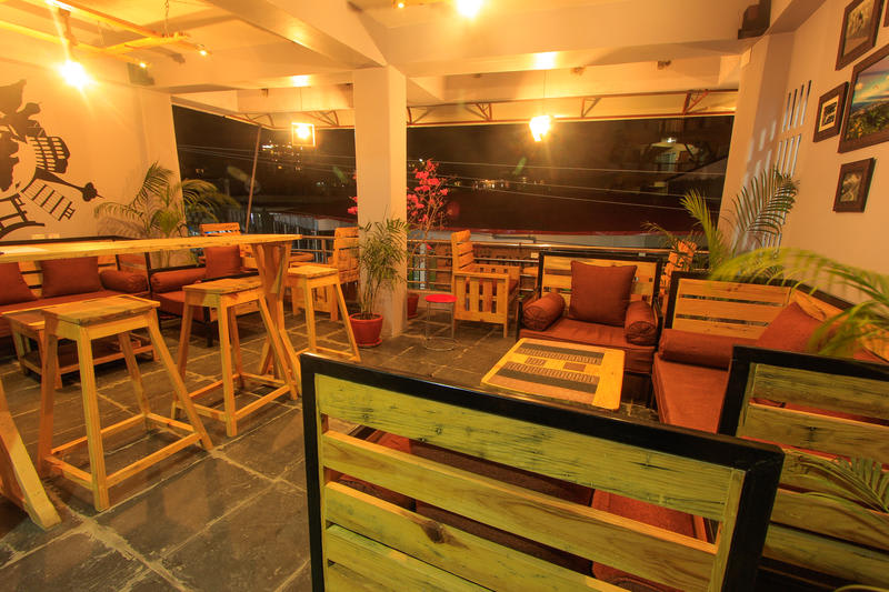 Paila Hostel Lakeside - Uttar Pradesh
