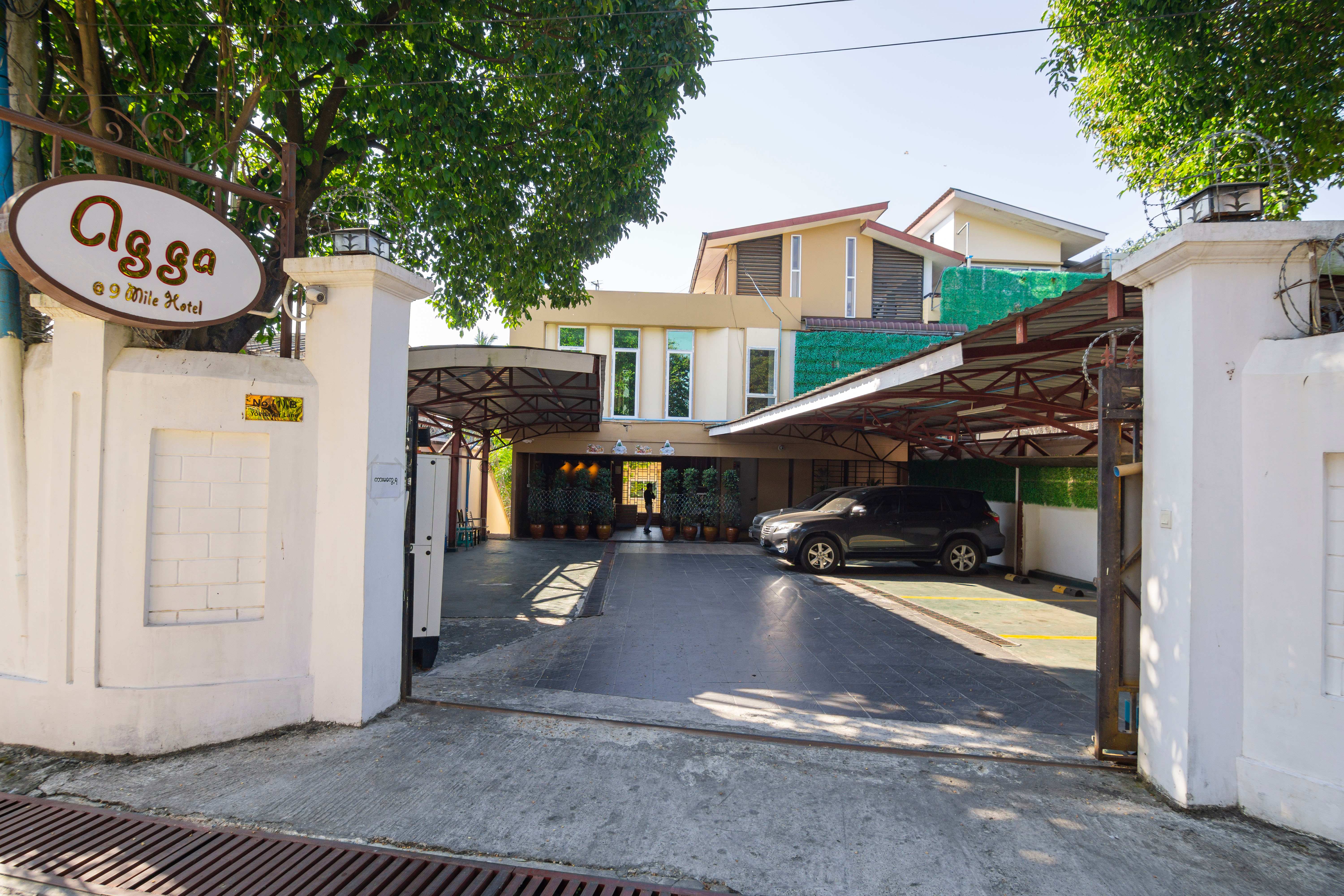 Agga 9mile Hotel - Yangon