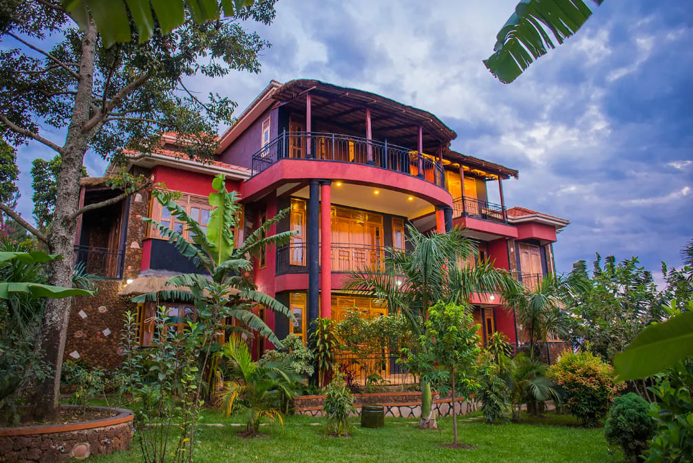 Wilderness Holiday Home - Self Catering Home - Uganda