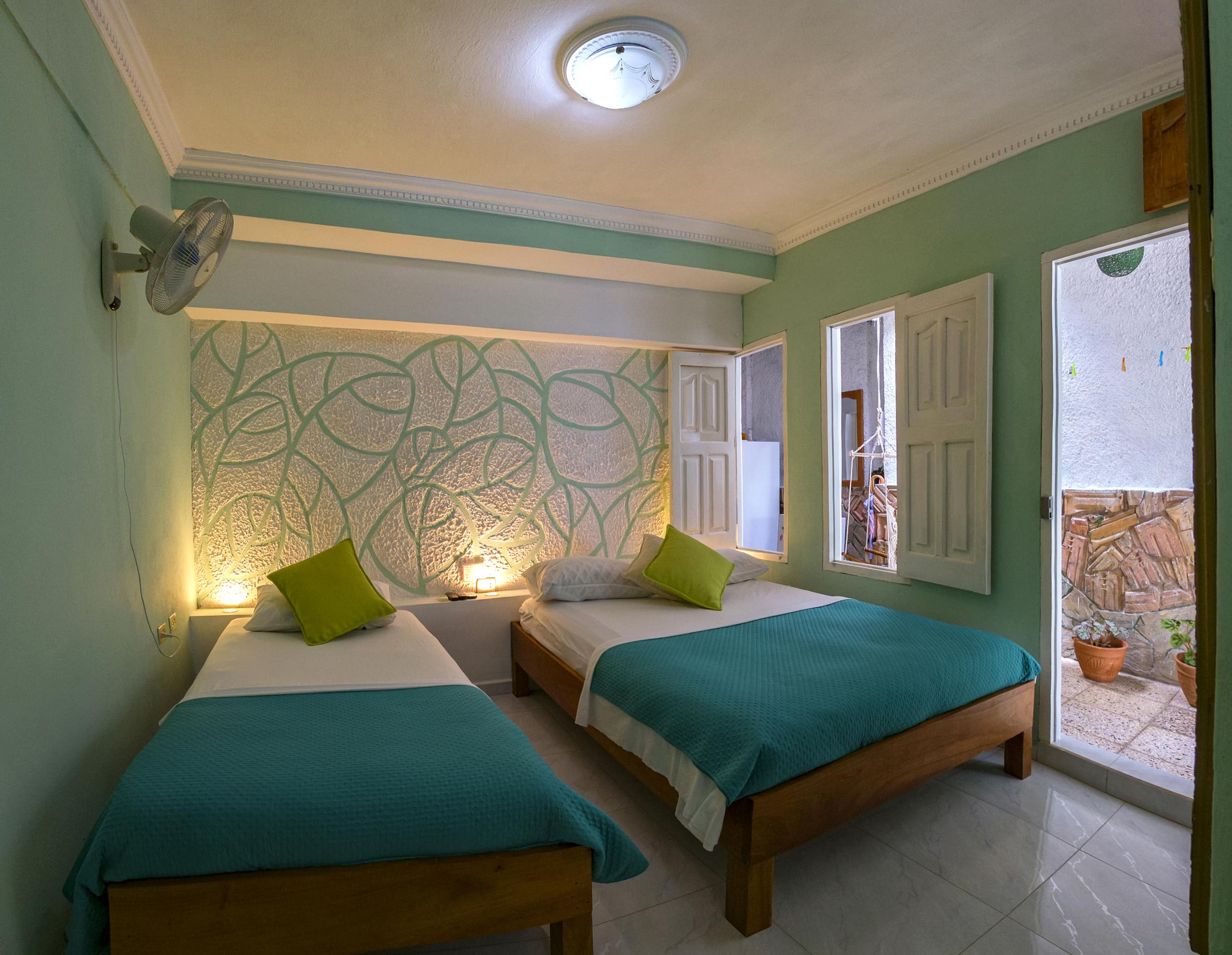 Hostal Omara -Especial Offer For 3pax -City Center - Cuba
